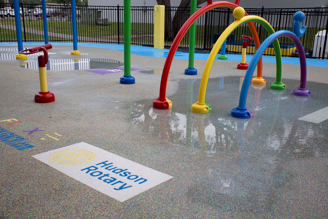 Outdoor Fun? 18+ Fun Splash Pads - Family-Friendly Tampa Bay